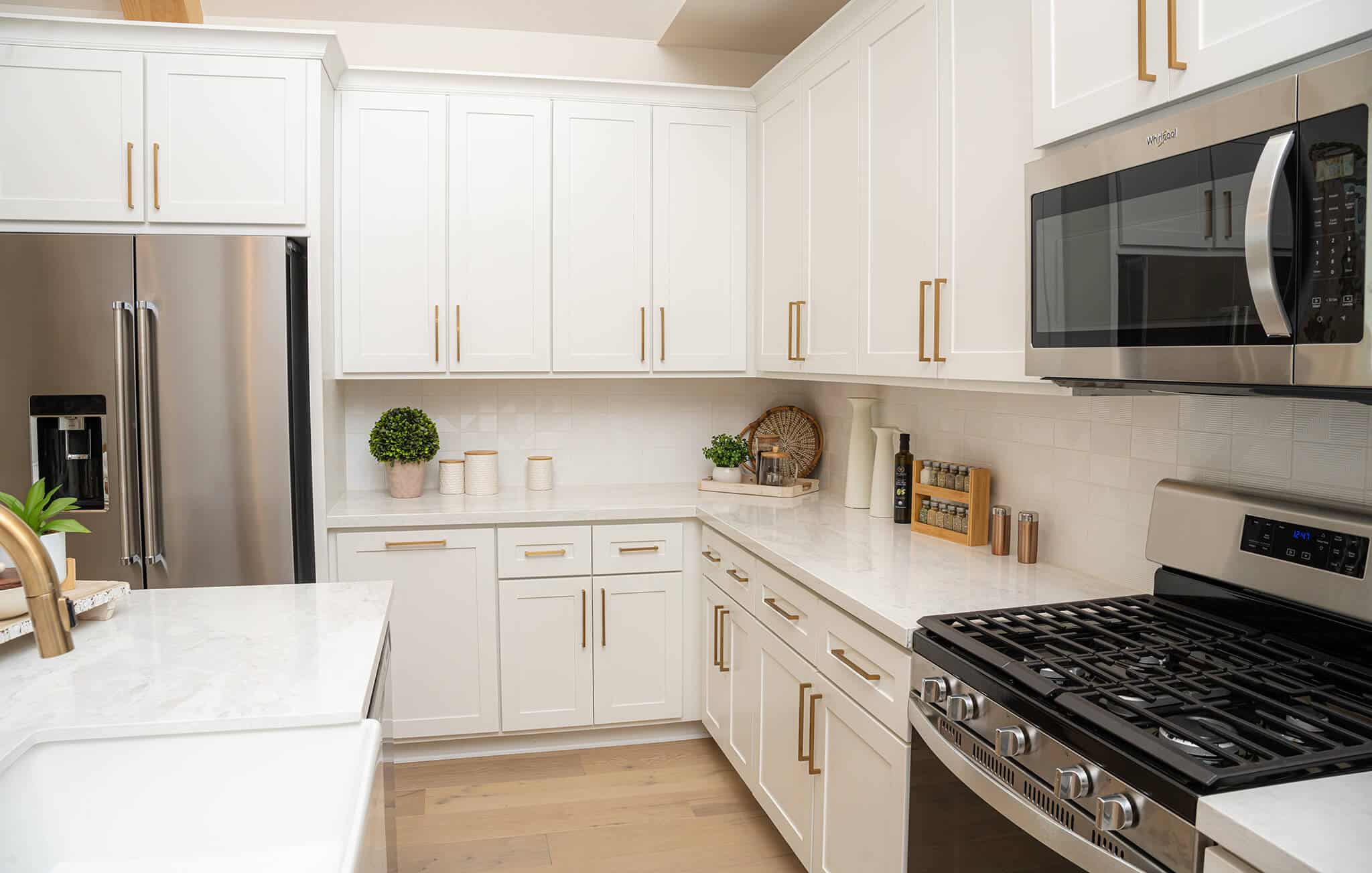 High End Kitchen Appliances - 8 Luxury Kitchen Appliances Brands | The ...